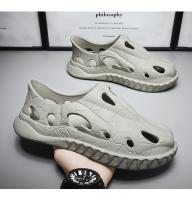 China Beach Shoes Summer Trendy Cave Shoes Casual Men’s Slipper QZPT-2304 for sale