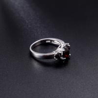 China Classic Oval Natural Garnet Ring for sale