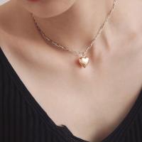 China Love Pendant Women’s Clavicle Chain Necklace for sale