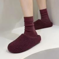 China Premium Quality lamb wool slippers for Women – Ultimate Comfort and Style for All Seasons for sale