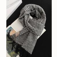 China Premium Thick Knit Wool Winter Scarf – Warm Christmas Wrap for Women & Men, Nordic Style for sale