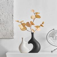 China High-end German creative ceramic love vase for sale