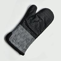 China Premium Quality Oven Gloves Pair – 500°F Heat Resistant, Flexible, 100% Cotton with Food-Grade Silicone for sale