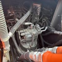 China Hot Sale Used Digger Hitachi ZAXIS 200 Hydraulic  Crawler Used Excavators for sale