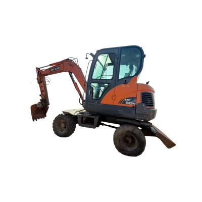 China Used Doosan DX60 tyre  excavator for sale