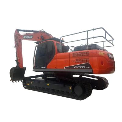 China Second Hand  Doosan DX300 excavator for sale