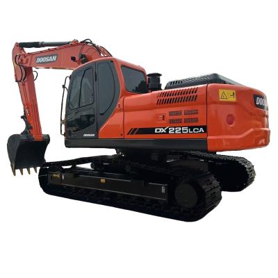 China Hot Sale Used Doosan DX225LCA Hydraulic Crawler Excavator in Good Condition Doosan Digger for sale