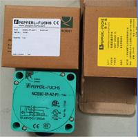 China Square Complementary  Pnp Proximity Sensor , 50mm Waterproof Proximity Sensor for sale