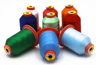 China Hilos 100% poliester trilobal filament 300D/3 High Tenacity Polyester Thread 7.0G/D for sale