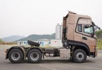 China 6x4 Driving Form Heavy Duty Cng Trucks 470hp Euro V Emssioni Level for sale