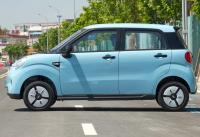China LINGBOX Left Hand Driving Mini Suv Electric 5 Doors 140km Driving Range for sale