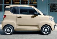 China Electric Cars HONGGUANG Mini SUV 120~170KM Driving Range Wuling Mini Ev Cars for sale