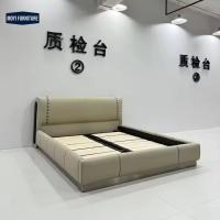 China Italian Style Wooden Frame King Size Upholstered Bed with Foam Padding - 76