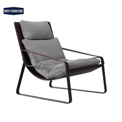 China Nordic Style Metal Coffee Chair with Linen Cloth Seat - Single Drawing Room Furniture - 18 Inch Seat Height for sale