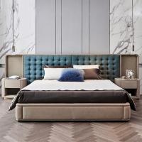 China Oak Wood Italian Modern Luxury Style Customizable Velvet Bed King Size Double Soft Bed Hotel Villa Bedroom Furniture for sale