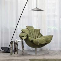 China Metal Legs Accent Style MOYI Modern Lounge Chair Velvet Fabric Petal Swivel Chair Living Room Bedroom Furniture for sale