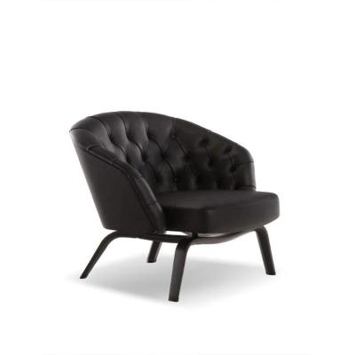 China Mail Packing Modern Leather Lounge Chair with Solid Wood Leg and Chesterfield Back Accent Armrest Living Room Sofa Chair for sale