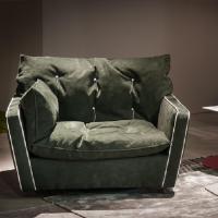 China Living Room Furniture Modern Luxury Leather Sofa Set Featuring Wood and Metal Materials Italian Design Single Chair for sale