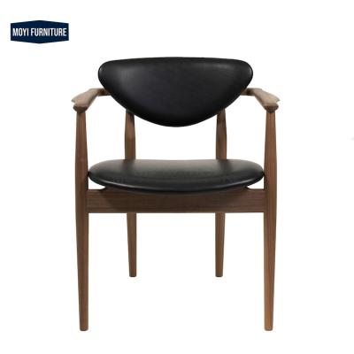 China Danish Designer Dining Chair Dining Room Furniture Solid Wood Leather Sofa Side Chair Creative Dining  Chair for sale