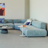 China Modern Light Luxury Living Room Furniture Hotel Solid Wooden Curved Sofa Combination Fabric Modular Sofa Set for sale