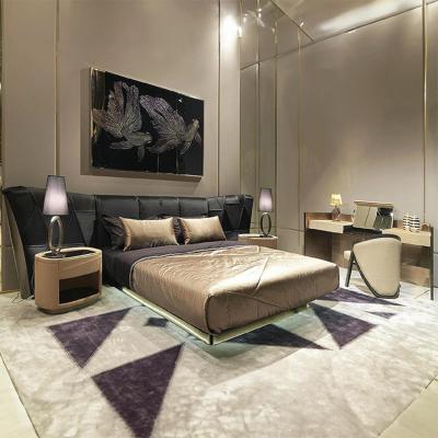 China Luxury Modern Italian 1.8*2 Custom Size Queen King Double Bed Up-Holstered with Metal Frame Fabric Leather for Villa Home House for sale
