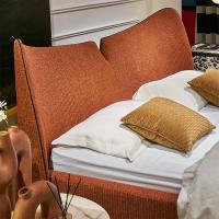 China Modern Luxury Velvet Upholstered Bed with Warm Orange Headboard Stylish Bed for Bedroom Hotel Resort for sale
