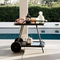 China MOYI Customized Iron Trolley Quality Wooden Cart with Wheels for Hotels and Bars for sale