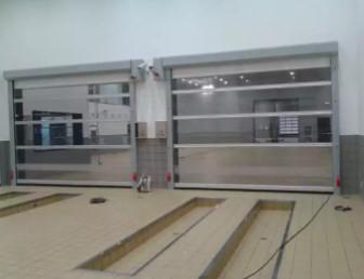 China Aluminum Automatic Sliding Garage Door With Powder Coating Surface Treatment for sale