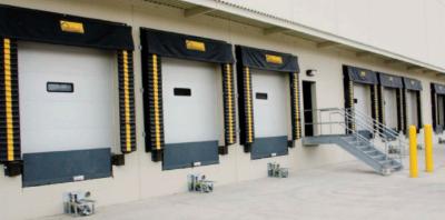 China Insulated Airtight Sealed Inflatable Dock Shelter PVC Industrial Easy Installation Adjustable for sale