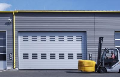China 220V/50HZ Power High Speed Spiral Overhead Door Customized Deep-Freeze Room for sale
