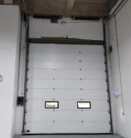 China Finger Protection Insulated Sectional Doors Automatic Motor for sale