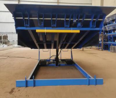 China Heavy-Duty Warehouse Electric Mechanical Dock Door Levelers Workshop Automatic Dock Plate 25000-40000LBS Safe Design for sale