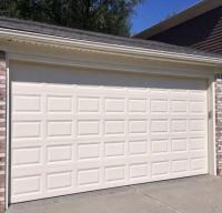 China Insulated Sectional Doors with Flat or Contoured Panel Design and Powder Coated Finish Warehouse Overhead Garage Door for sale