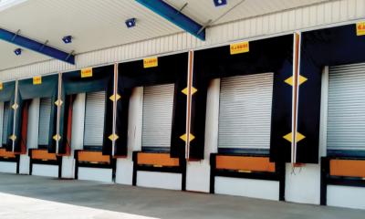 China Excellent UV Resistance Industrial Adjustable Inflatable Insulated Airtight Sealed Dock Shelter for sale