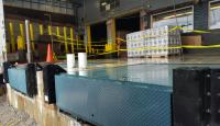 China On Site Installed Electrical / Hydraulic Loading Dock Levelers 10 000 - 20 000 Lbs Capacity for sale