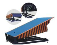 China Heavy Duty New 3T Hydraulic Edge Dock Door Levelers Workshop Automatic Dock Plate 25000-40000LBS Safe Design for sale