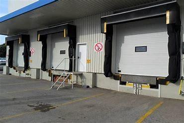 China Wind Resist Structure Dock Seals Shelters industrial Loading Dock Shelters for sale