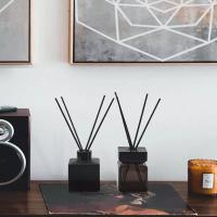 China Luxury Customised Floral Reed Diffuser Square Black Glass Bottle Perfume With Box for sale