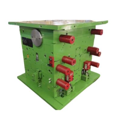 China HRS Hot Runner Plastic Car Parts Mold Automotive Injection Mould High Performance for sale