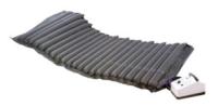 China Anti Bacterial Anti Decubitus Mattress Striped Type 120V 50hz Easy Care Air Mattress for sale