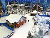 China Outdoor Snow Making 30tons Snow Machine with 380v/220v/440v/460v/480v Voltage from Focusun for sale