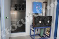 China Engine Core Components Cold Room Container for Mobile Vaccine Cooling in 2024 Design for sale