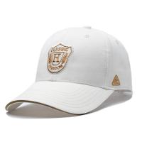 China Custom Sizes 3D Embroidery Caps Curved Brim With Metal Back Closure for sale