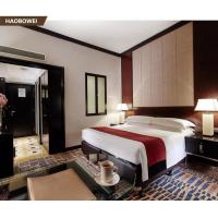 China Panel Wood Full Bedroom Furniture Set for Marriott Hotel Motel Custom Size for sale