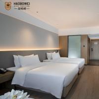 China HAOBOWEI Hotel Bedroom Furniture Set with Bed Nightstand Dresser Wardrobe ISO9001 for sale