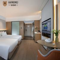 China HAOBOWEI Hotel Bedroom Furniture Set with Bed Nightstand Dresser Wardrobe ISO9001 for sale