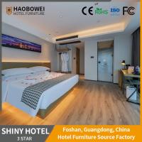 China Custom Modern King Size 3 Star Hotel Bedroom Set with E1 Grade Plywood Veneer for sale