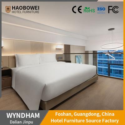 China Five Star Hotel Luxury Bedroom Furniture Set E1 Solid Wood 1800x2000mm Bed for sale