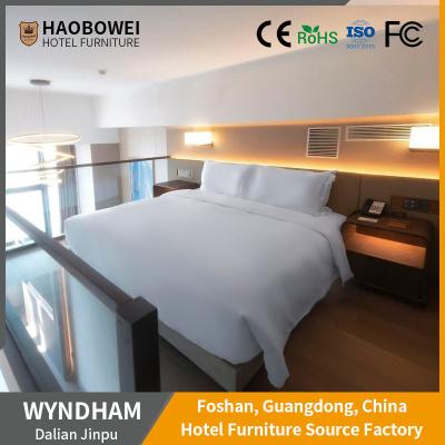 China Custom King Size Bedroom Set Ash Wood Frame Modern Hotel Furniture OEM for sale