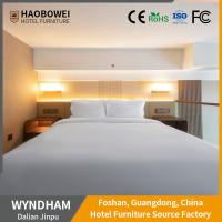 China Luxury Five Star Hotel Business Bedroom Set Headboard Bed 1800x2000mm E1 Grade for sale